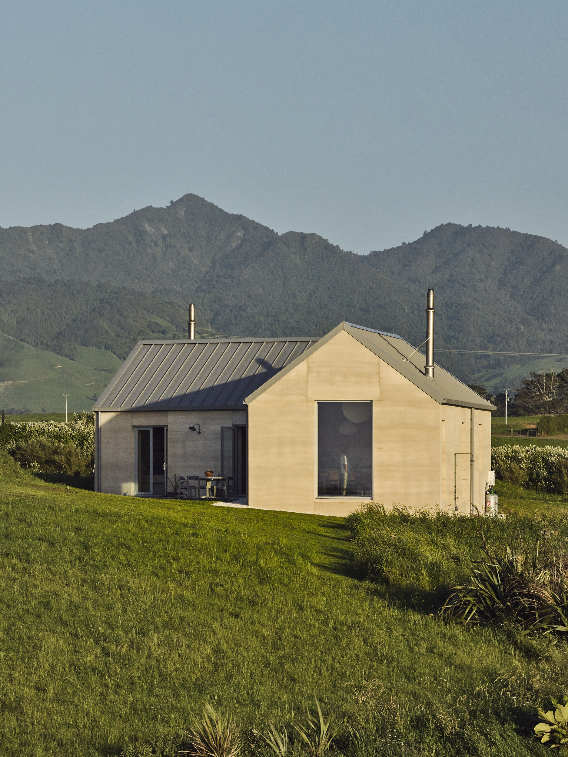 Rammed Earth House - BOON Limited